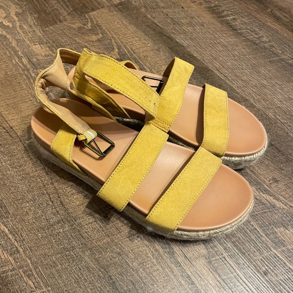 Universal Thread | Shoes | Universal Thread Yellow Platform Sandals ...